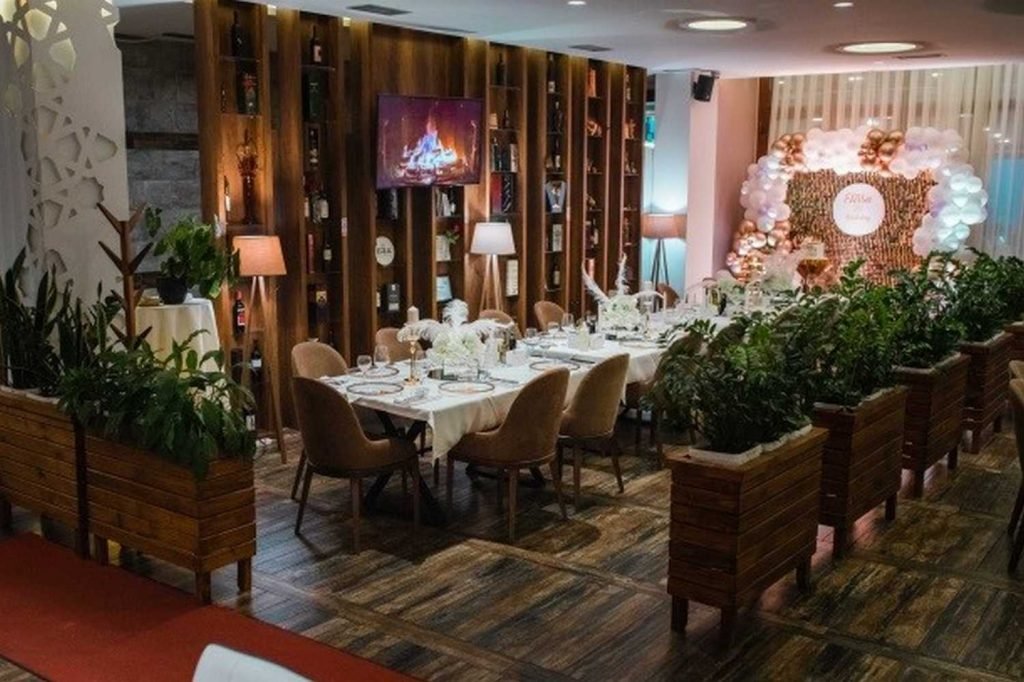 Restaurant Era – ACCURSED MOUNTAINS